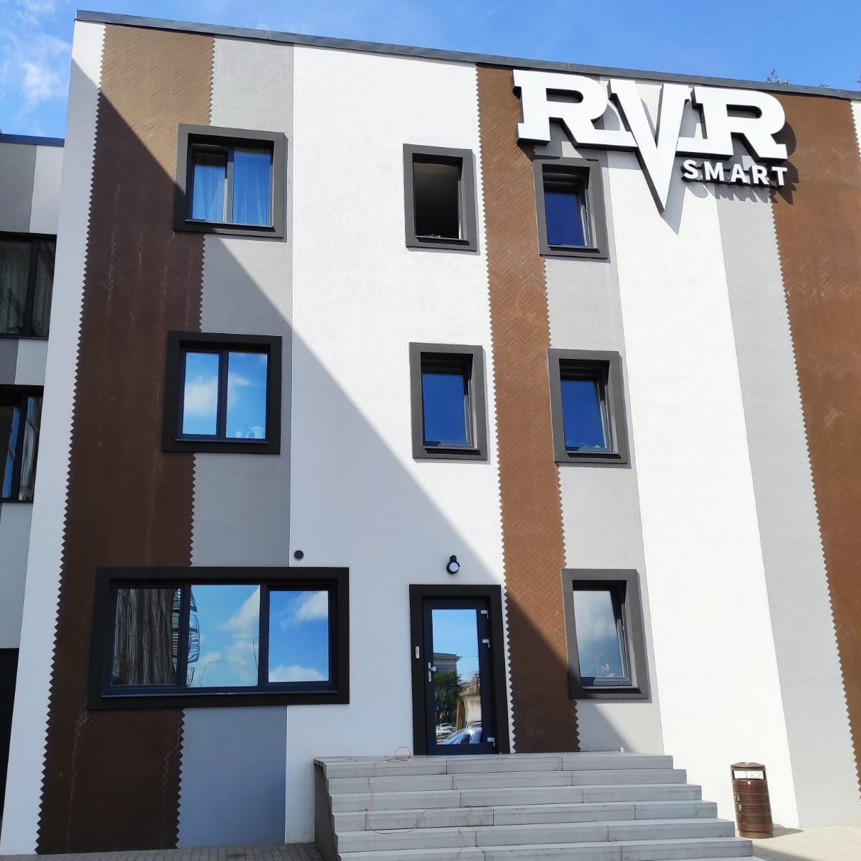 About Us - Apart hotel - RVR Smart Apartments Riga